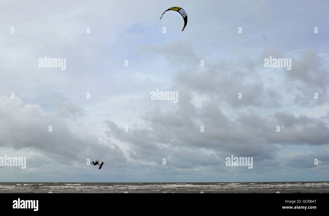 Sport - UK Kite Surfing Championships - Blackpool Stock Photo - Alamy