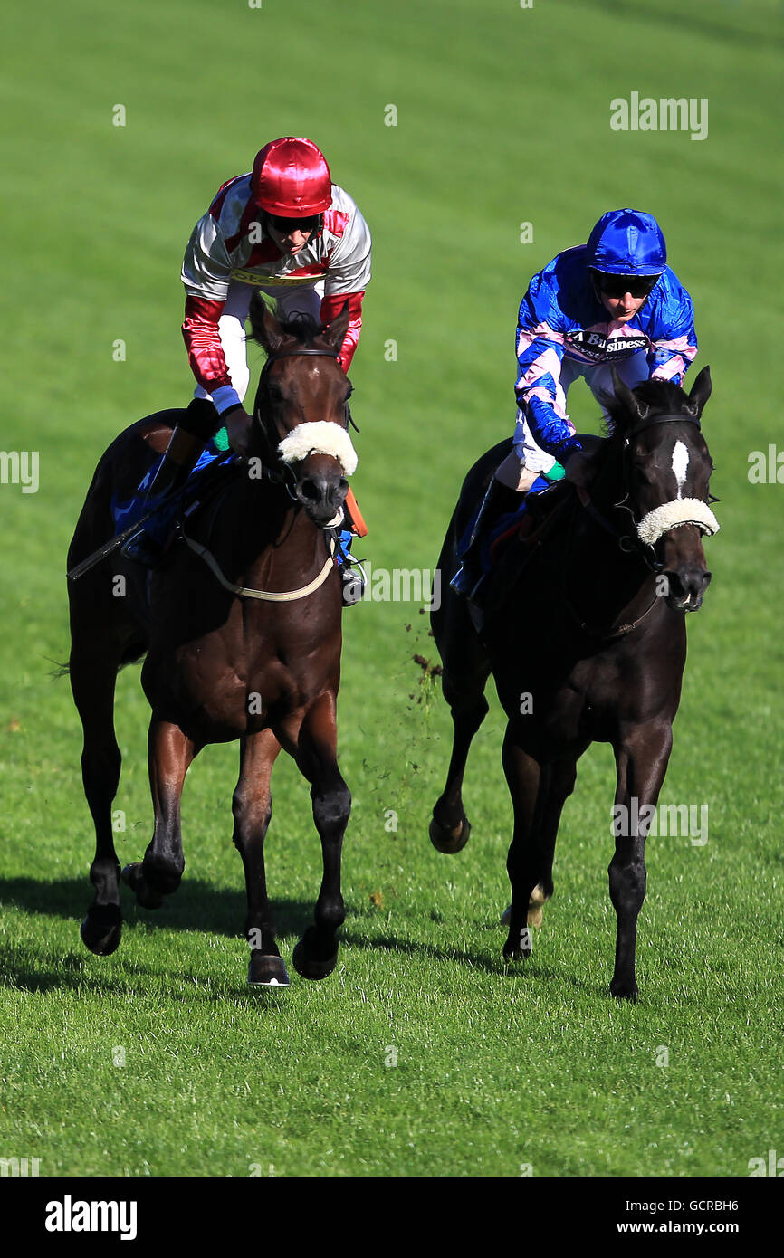 Richard hughes nottingham races hi-res stock photography and images - Alamy