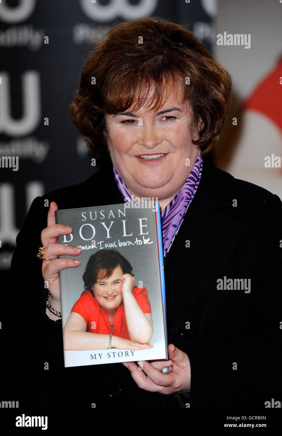 Susan Boyle Book Signing - London Stock Photo - Alamy