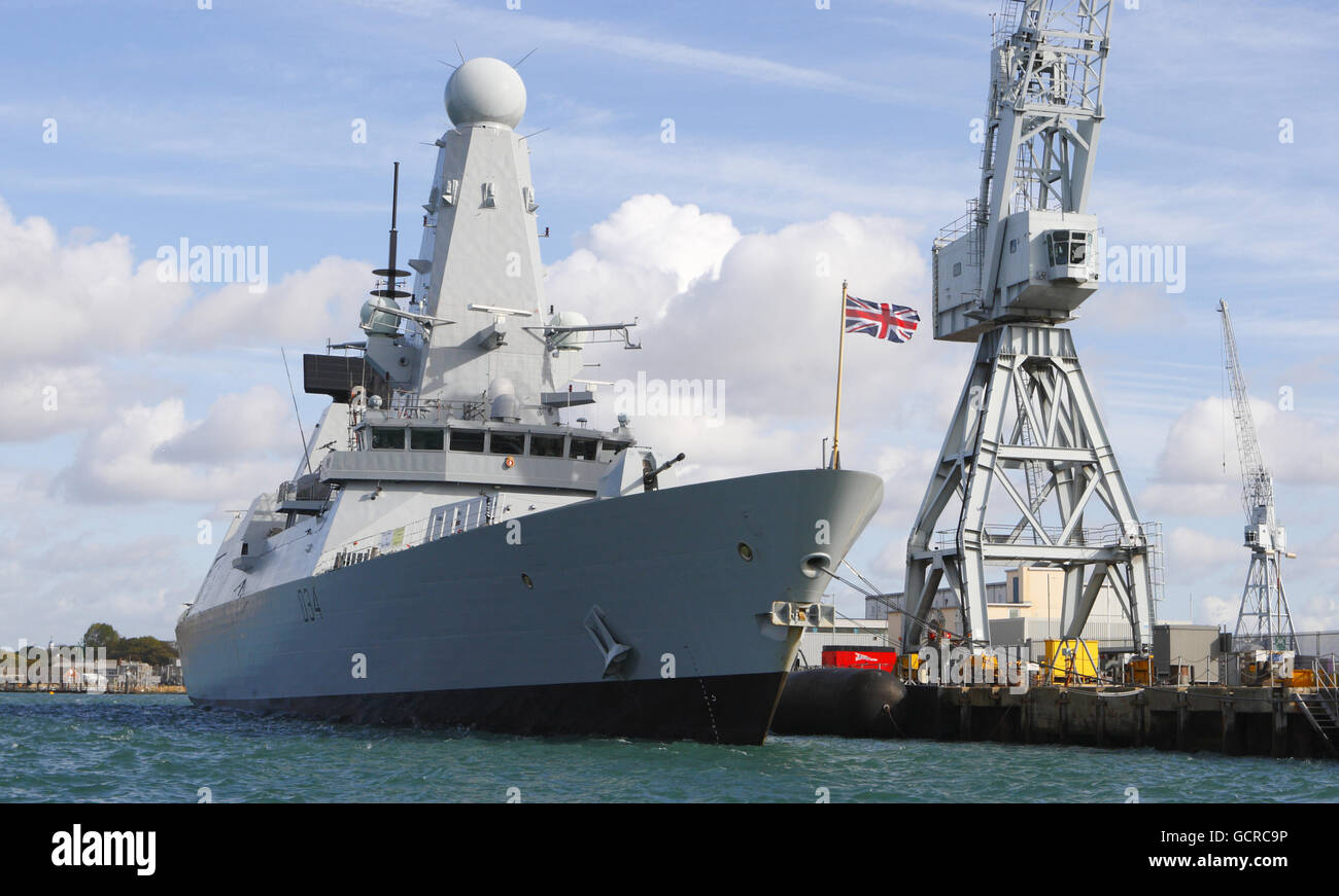 Hms diamond alongside in portsmouth dockyard hi-res stock photography ...