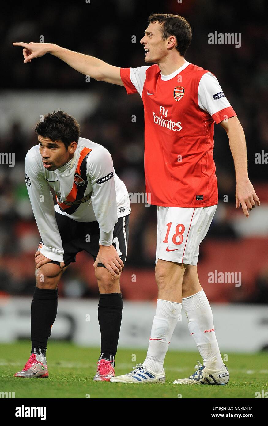 Left right arsenals sebastien squillaci hi-res stock photography and ...