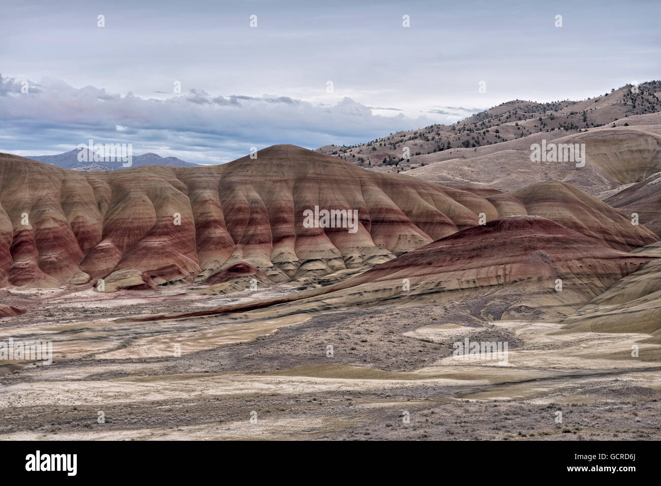 Hills in layers of light hi-res stock photography and images - Alamy