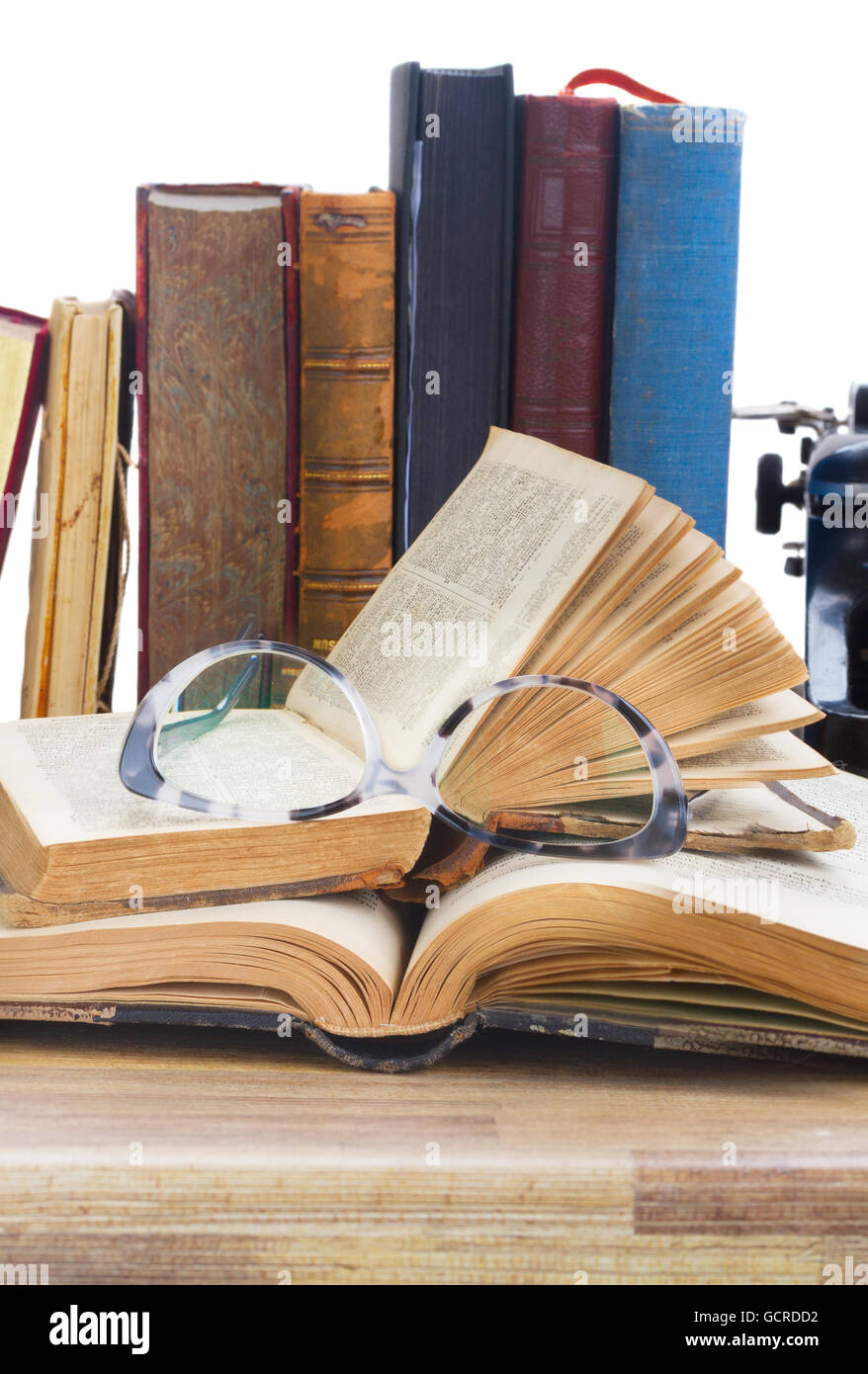 Books and typewriter Stock Photo - Alamy