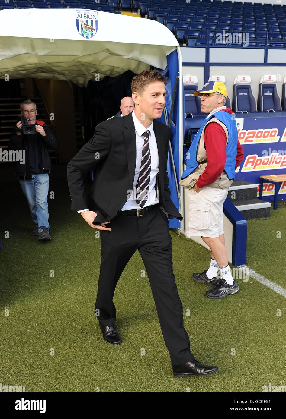 Hugo boss suit hi-res stock photography and images - Alamy