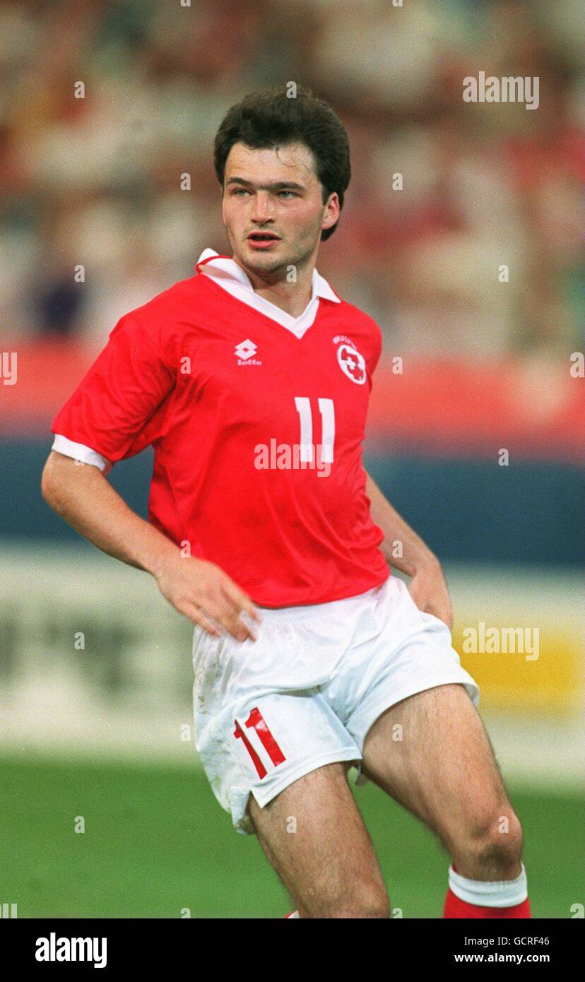 WORLD CUP SOCCER. Stephane Chapuisat, Switzerland Stock Photo - Alamy