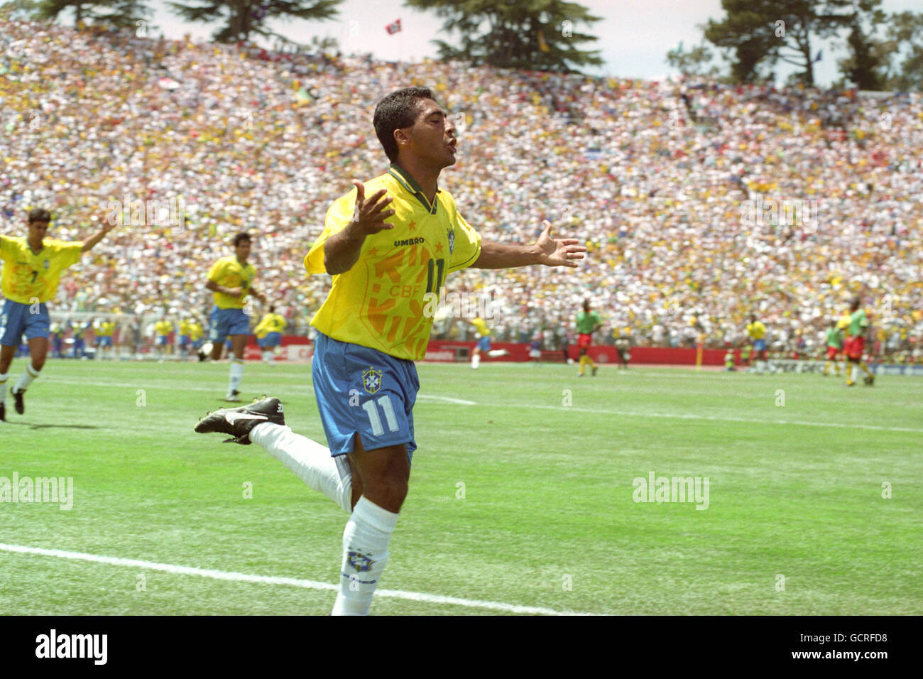 Soccer - FIFA World Cup USA 94 - Group B - Brazil v Cameroon - Stanford ...