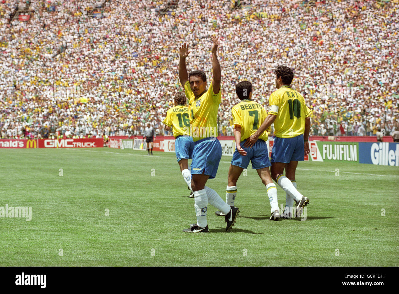 Soccer - FIFA World Cup USA 94 - Group B - Brazil v Cameroon - Stanford ...