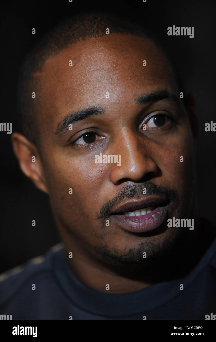 Paul ince unveiling hi-res stock photography and images - Alamy