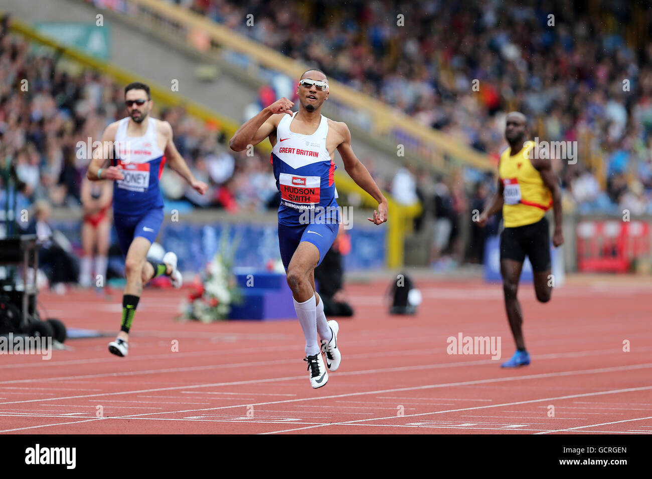 Matthew HUDSON-SMITH winning the Men's 400m Final, 2016 British ...