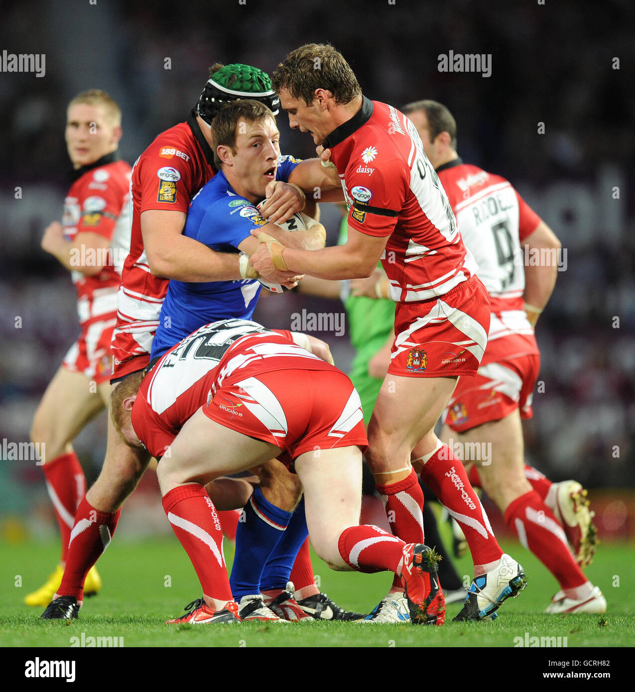 St helens v wigan rugby league final hi-res stock photography and ...