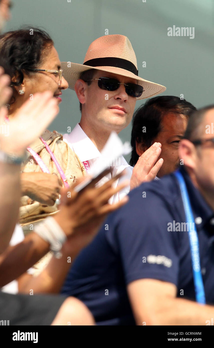 Prince Edward watches the action from the quarter finals in the Rugby 7 ...