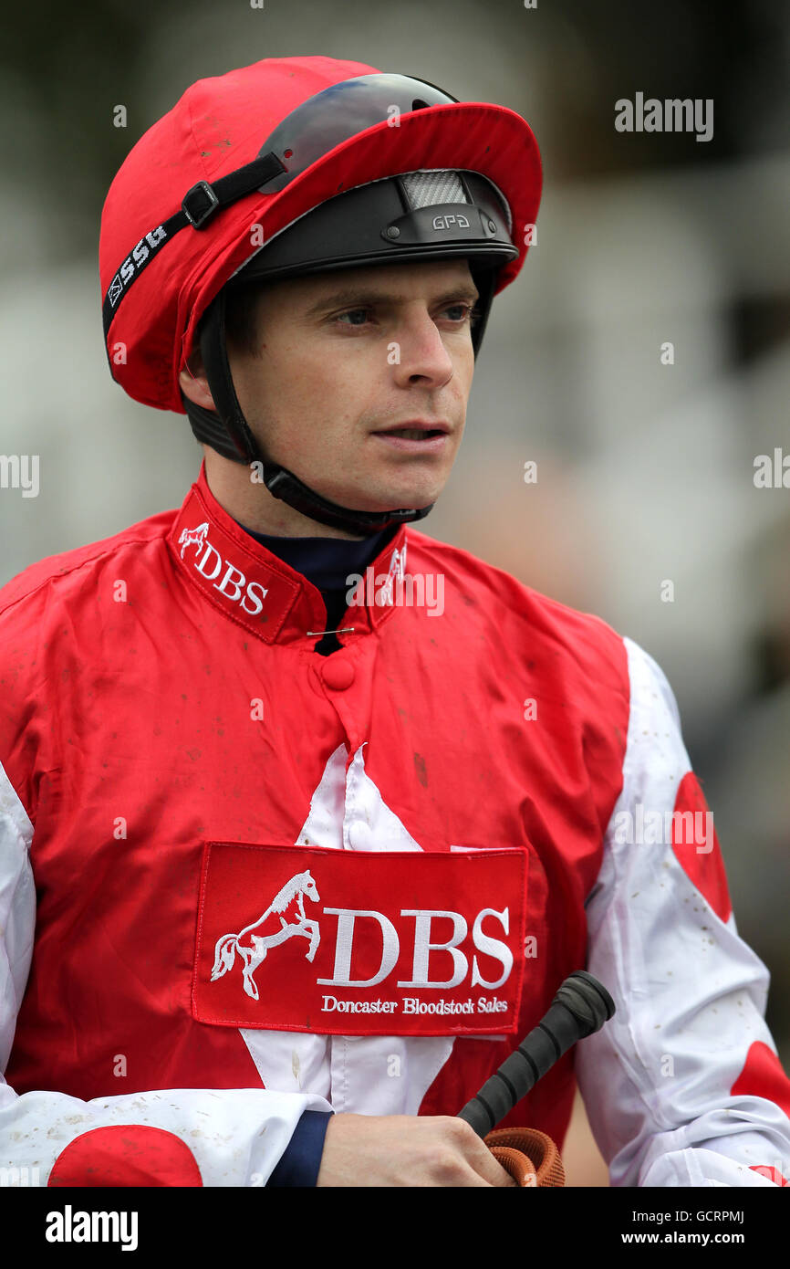 Coral sprint trophy horse racing hi-res stock photography and images ...