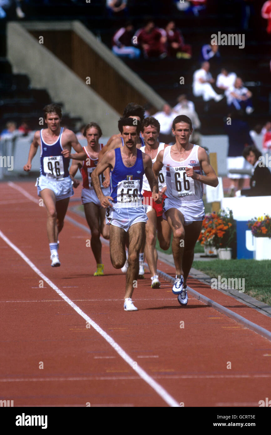 Italys alberto cova on his way to winning gold medal hi-res stock ...