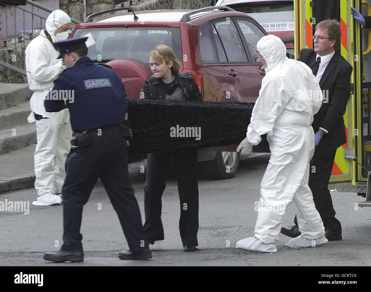 Dead body man hi-res stock photography and images - Alamy