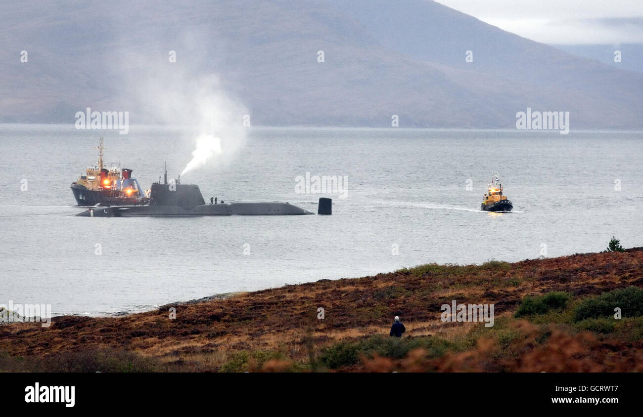 Hms astute runs aground hi-res stock photography and images - Alamy