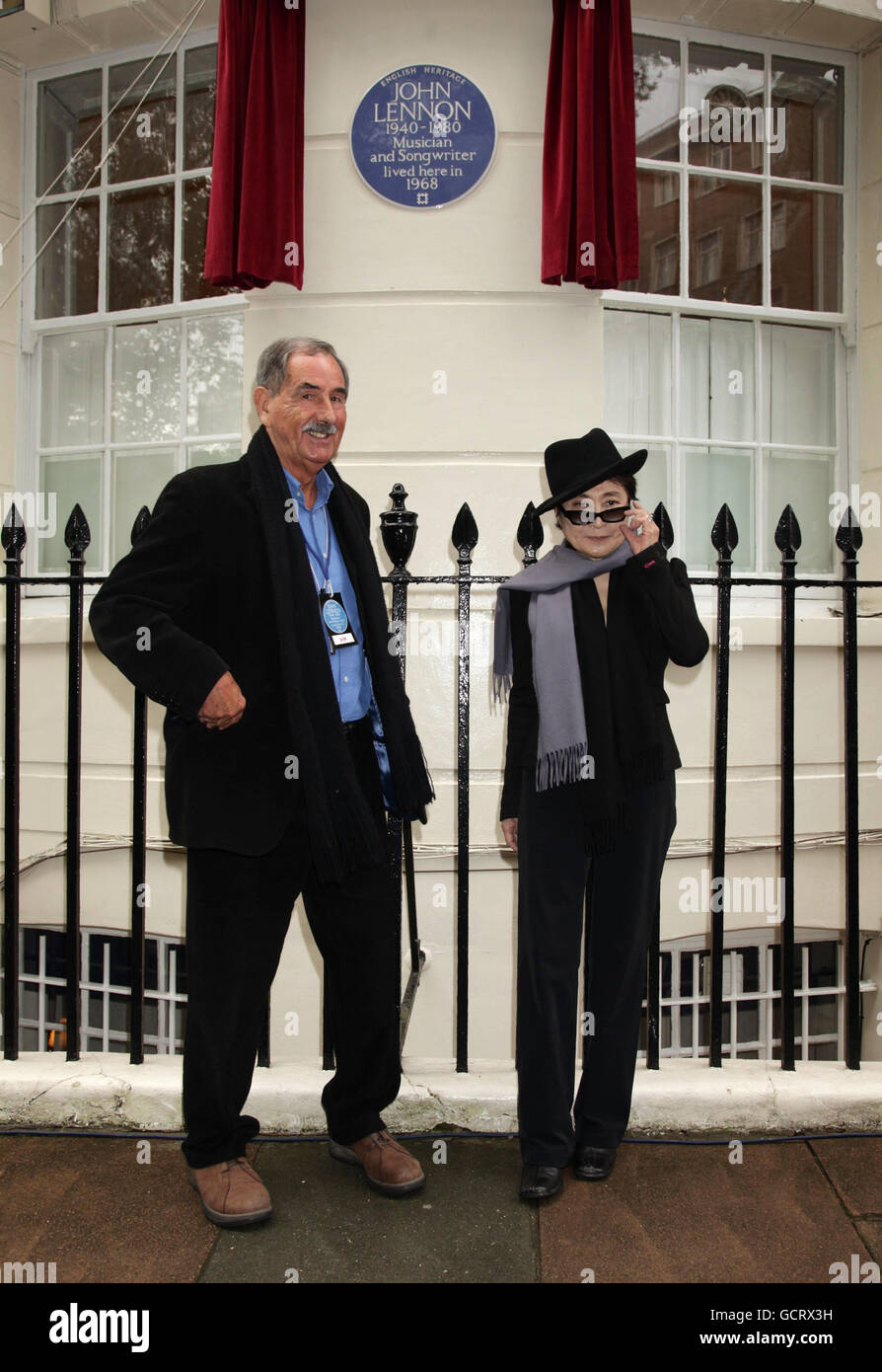 John Lennon blue plaque Stock Photo - Alamy