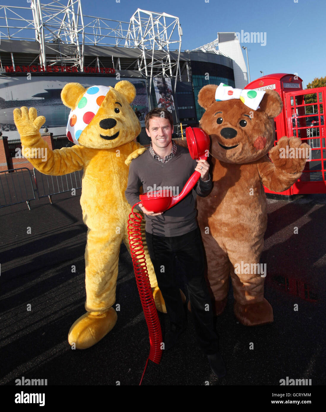 Bt chat for children launch hi-res stock photography and images - Alamy