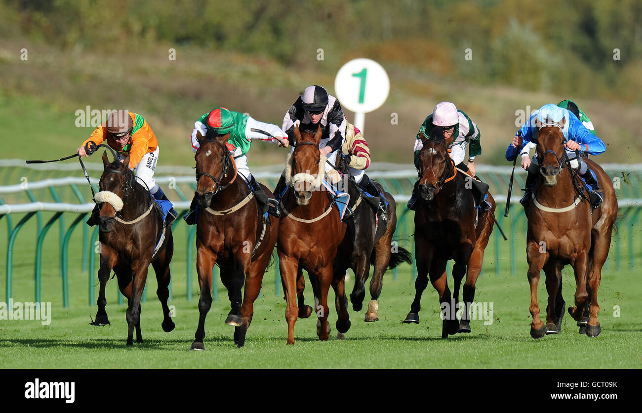 At nottingham racecourse hi-res stock photography and images - Alamy