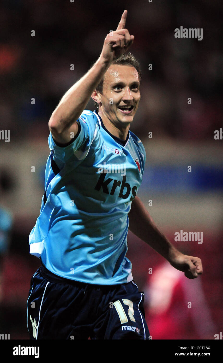 Charlton Athletic's Paul Benson celebrates scoring his sides third goal ...