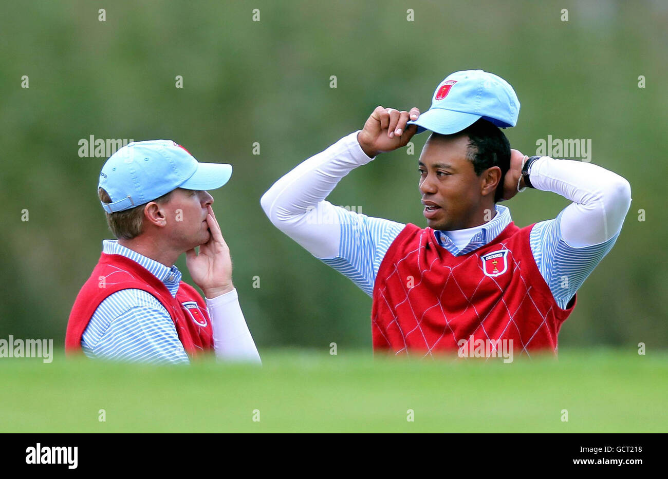 Usas tiger woods steve stricker ryder cup celtic manor hi-res stock ...