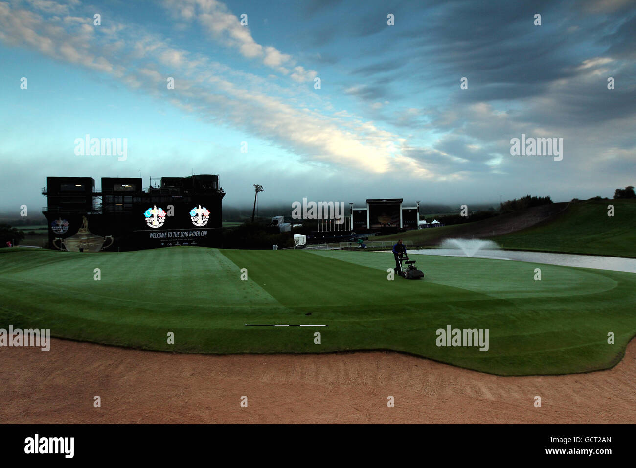 Grey graduated filter hi-res stock photography and images - Alamy