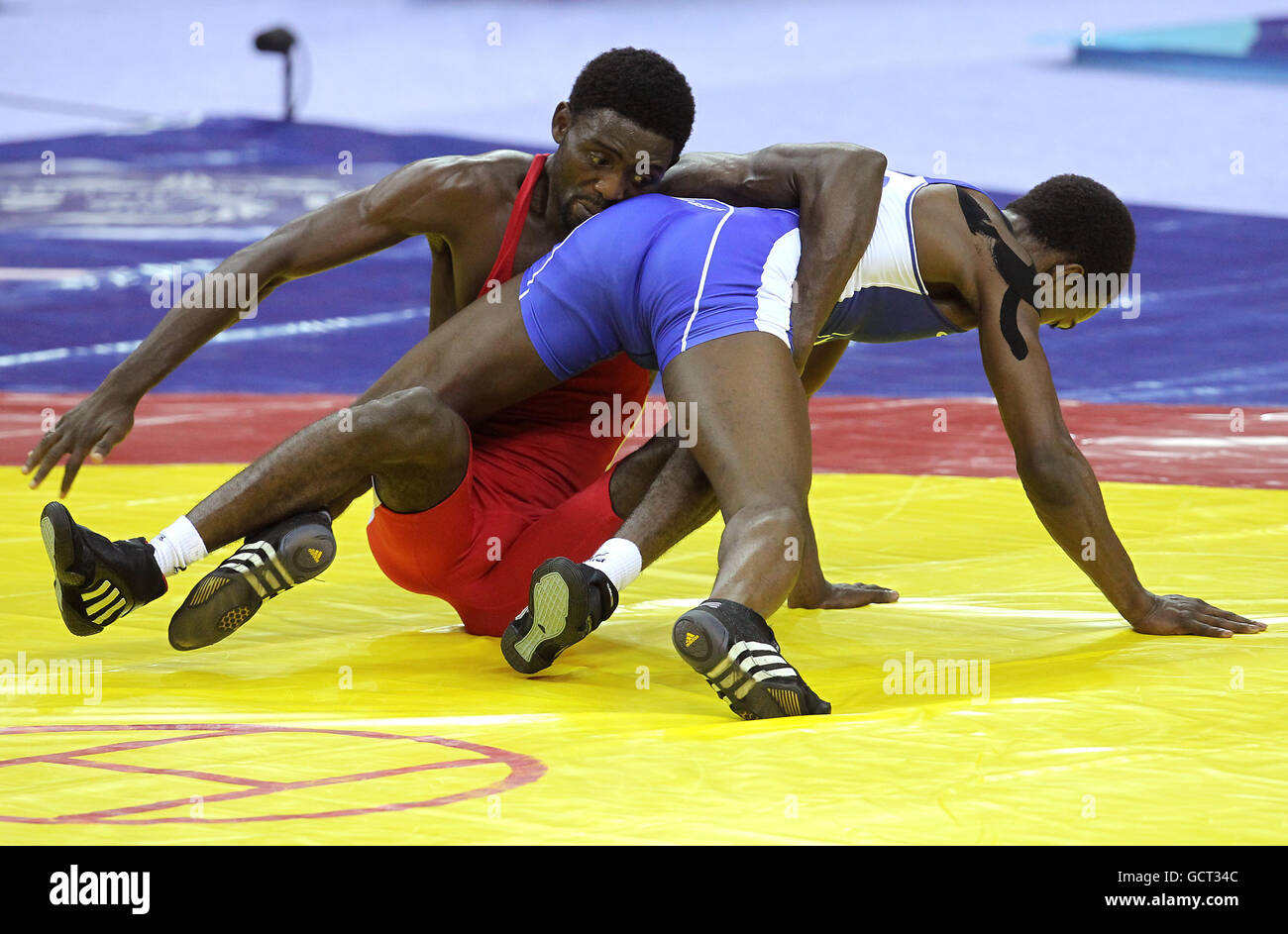 India wrestling commonwealth hi-res stock photography and images - Alamy