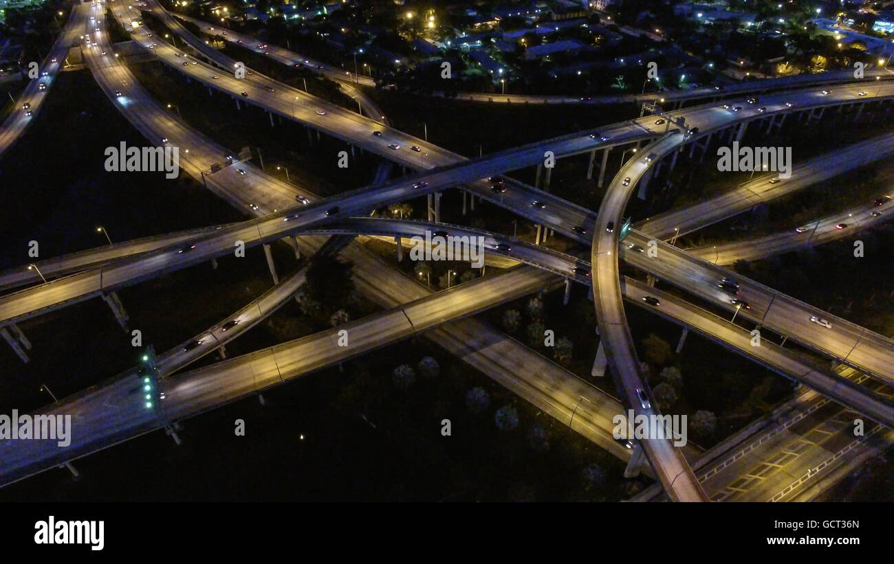 Freeway interchange hi-res stock photography and images - Alamy