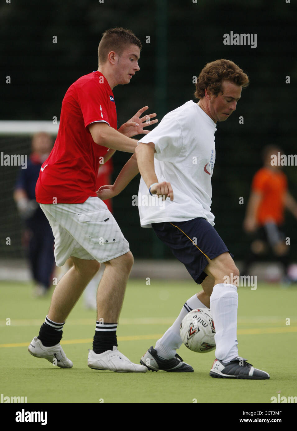 Golden Ball Pub High Resolution Stock Photography and Images - Alamy