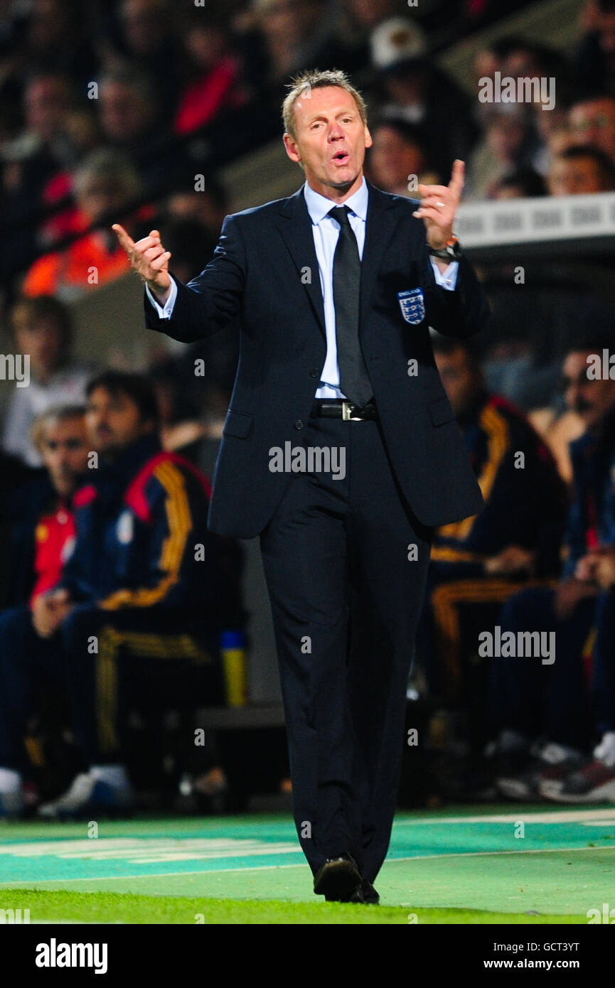 England coach stuart pearce gestures on the touchline hi-res stock ...