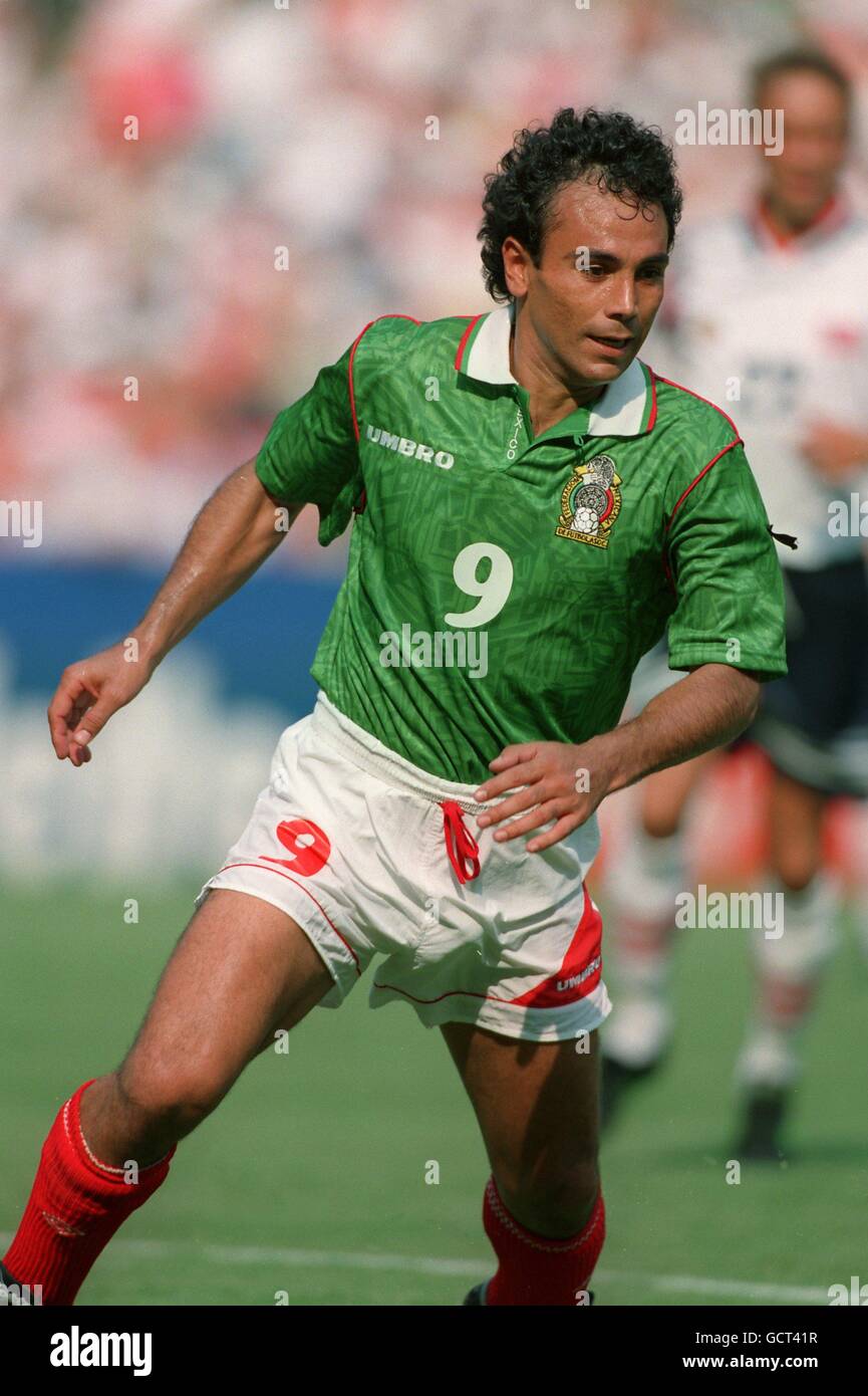 Soccer - World Cup USA '94 - Norway v Mexico Stock Photo - Alamy