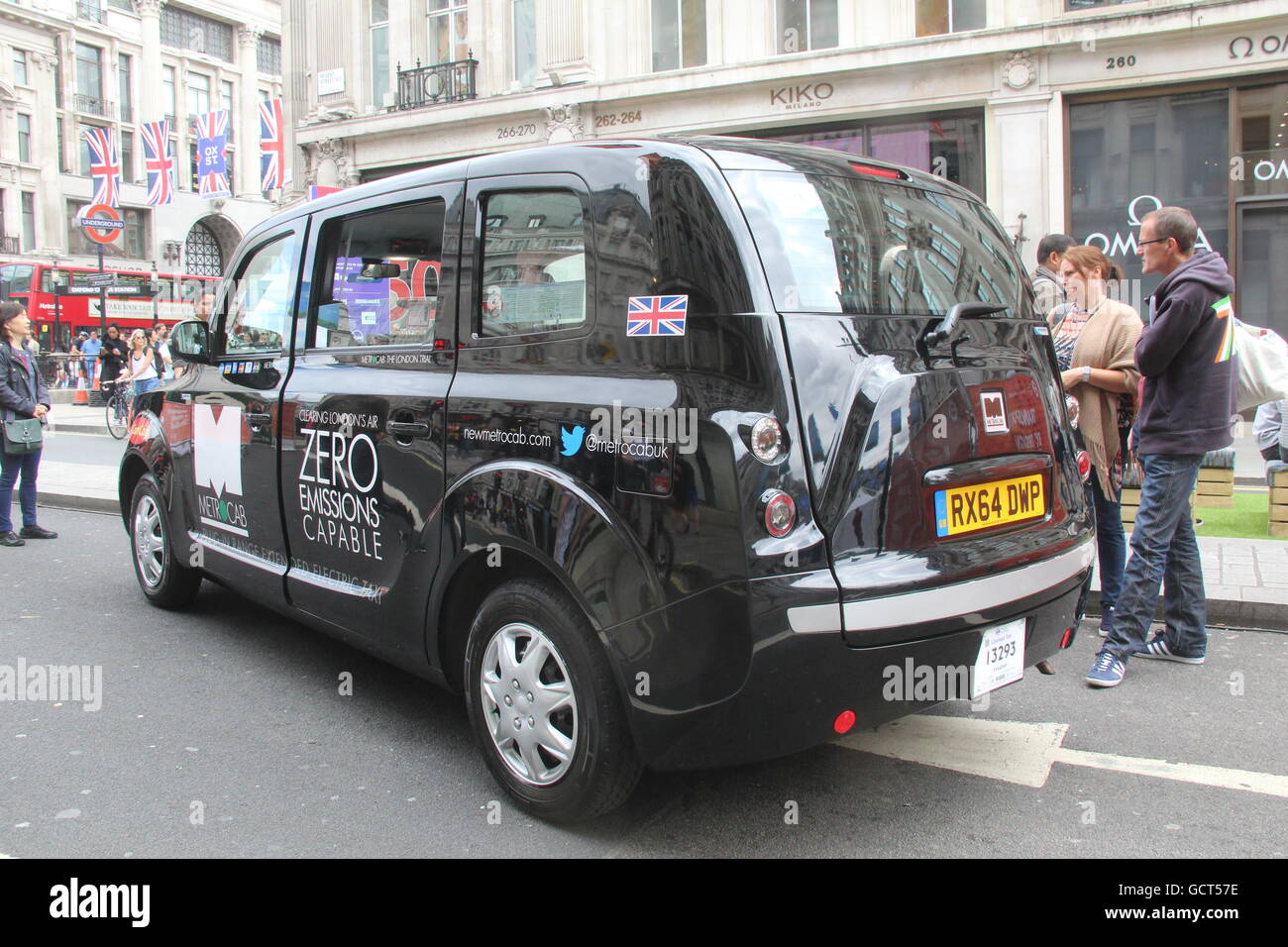 Metrocab hi-res stock photography and images - Alamy