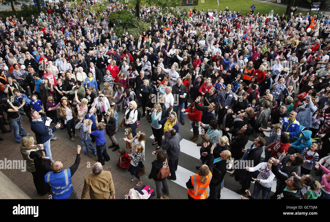 Royal Mint Guinness World Record attempt Stock Photo - Alamy