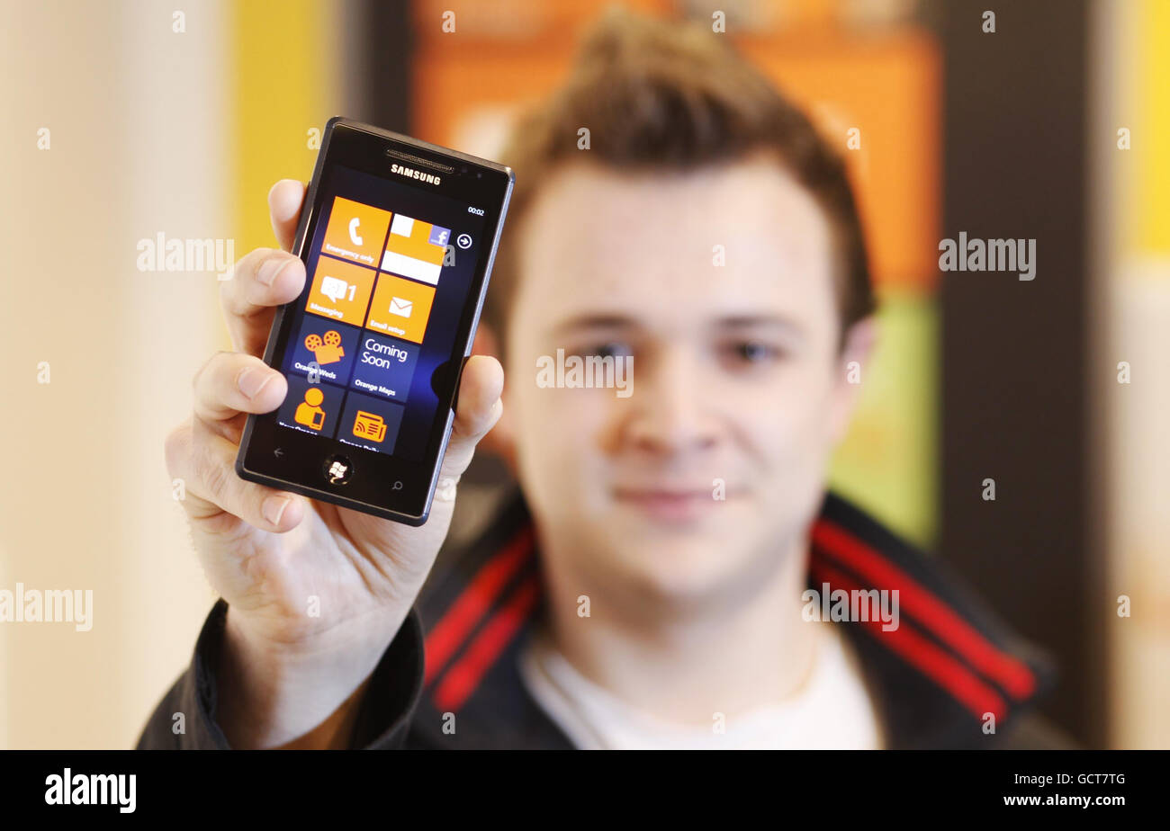 New hands on science and technology hi-res stock photography and images ...