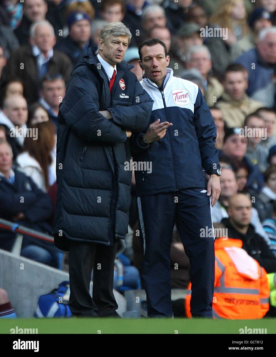 Official manager hi-res stock photography and images - Alamy