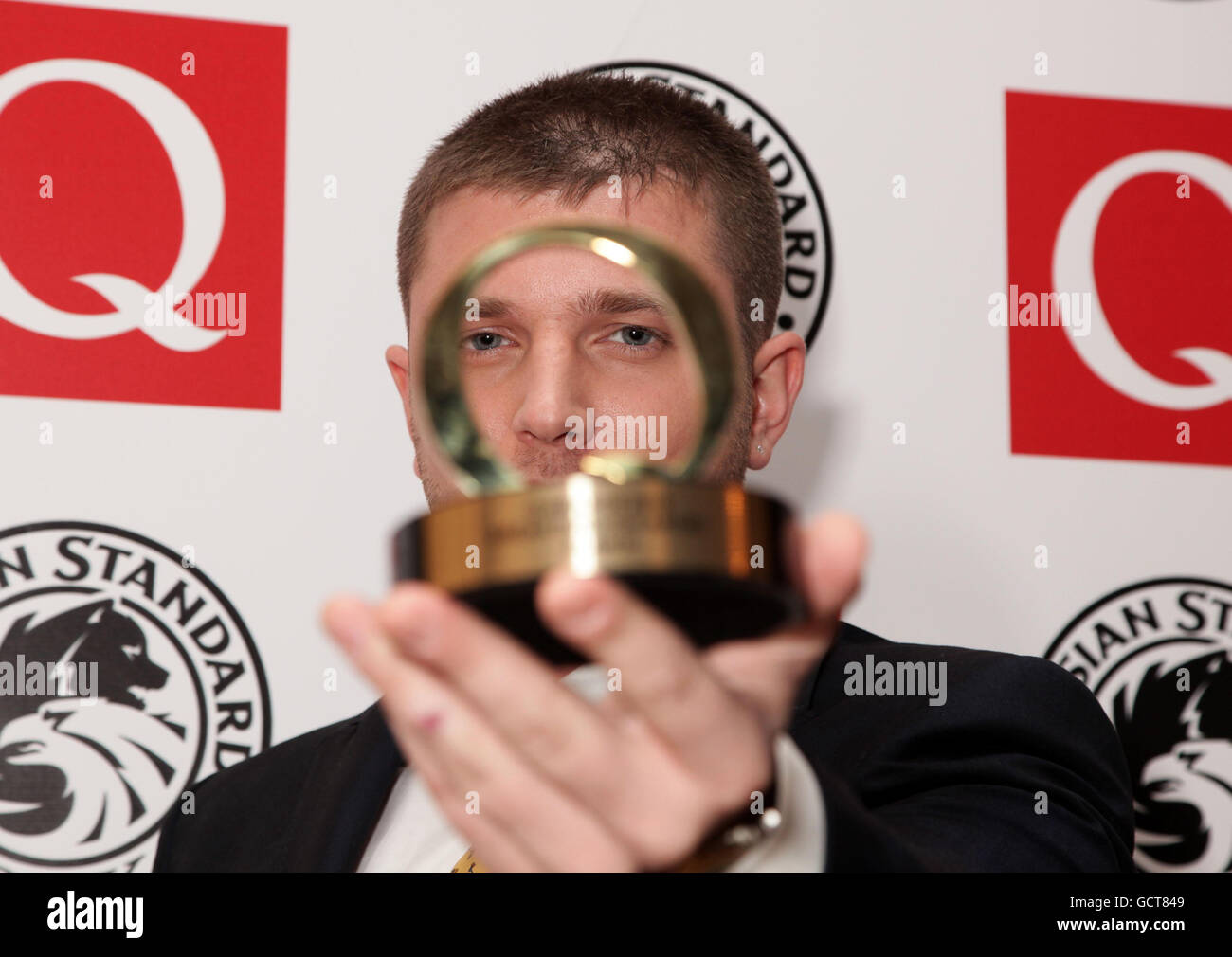 Ben Drew aka Plan B with his Breakthrough Artist Award, during the Q ...