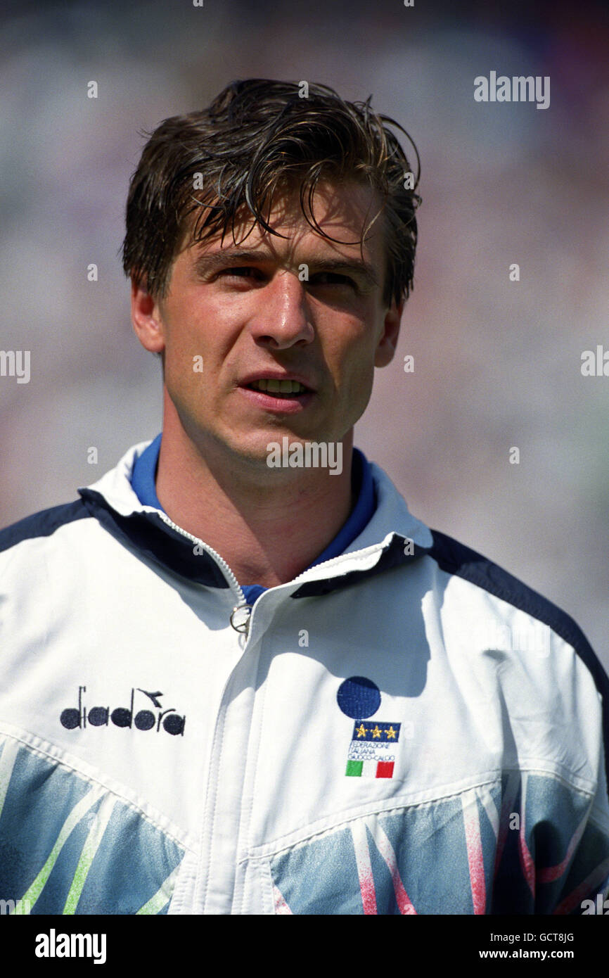 Nicola berti 1994 hi-res stock photography and images - Alamy