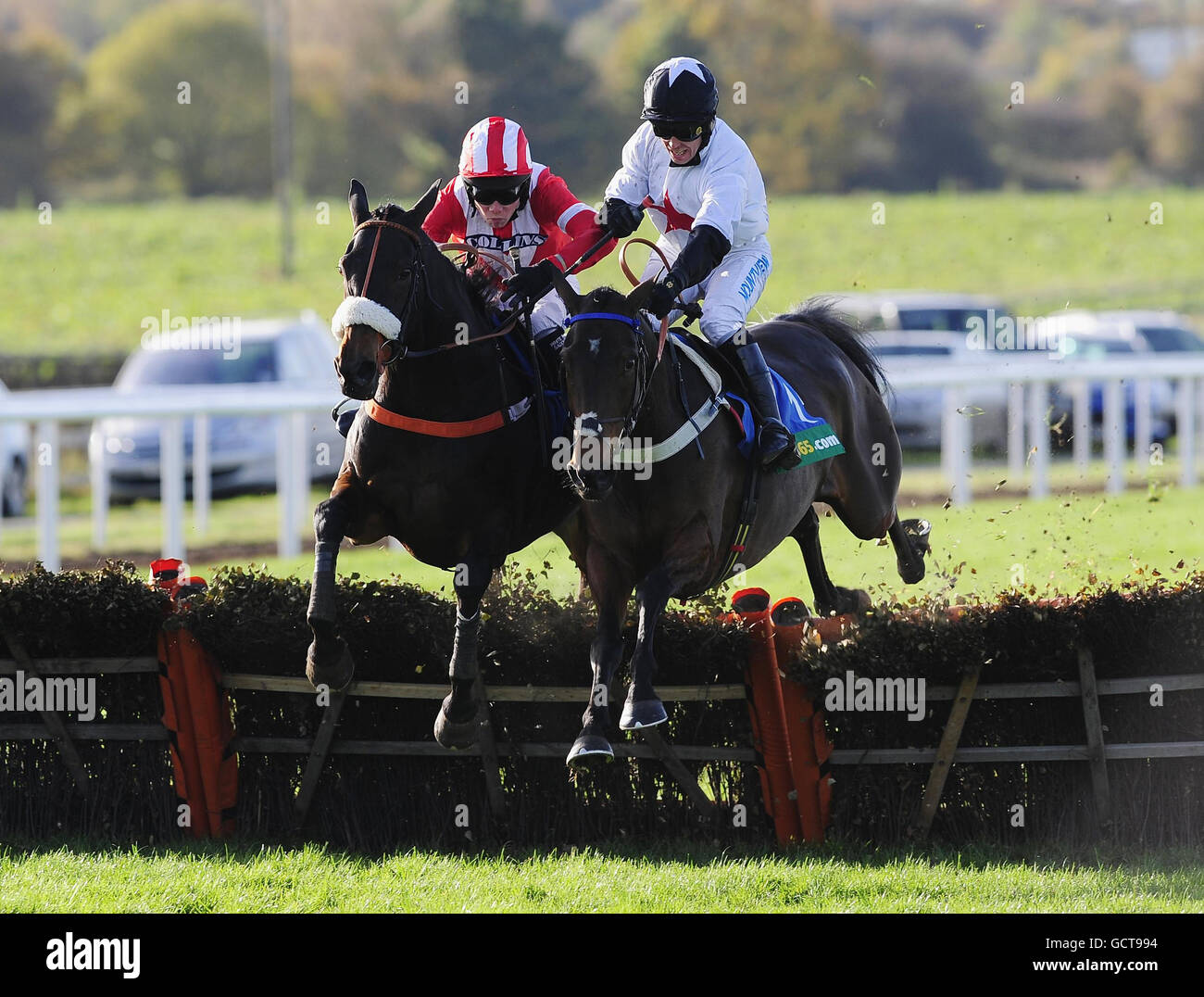 Alegralil and jockey Graham Lee (right) beats Issaquah and jockey James ...