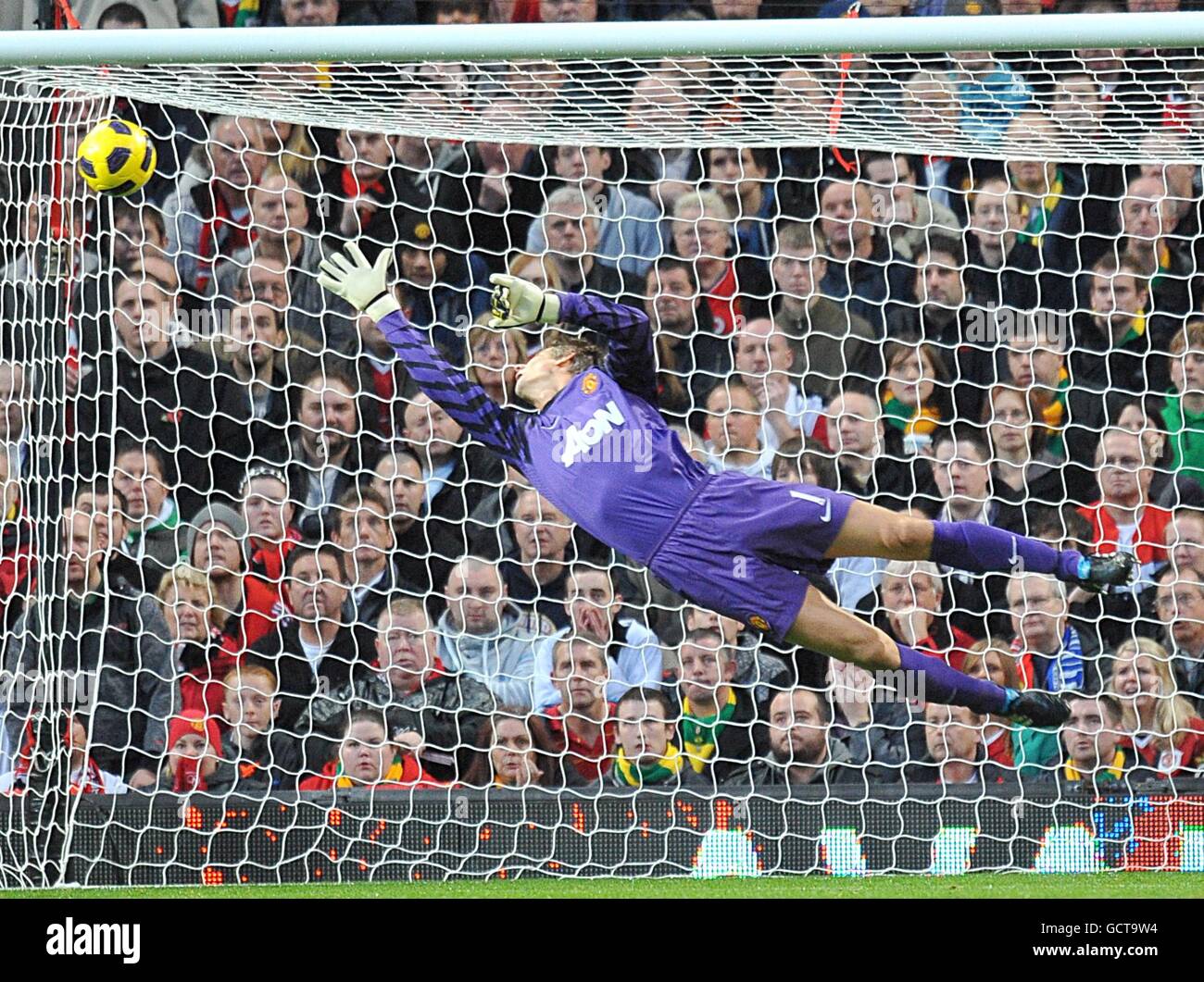 Save football datacoapplies hi-res stock photography and images - Alamy