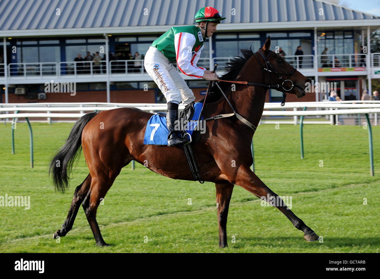 Horse Racing - Nottingham Racecourse Stock Photo - Alamy