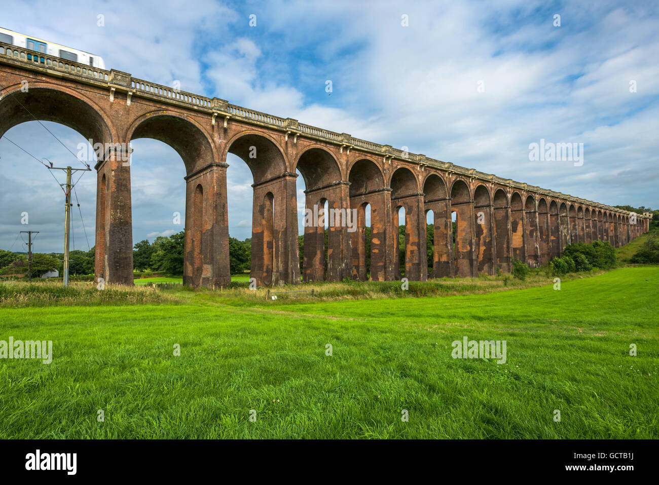 Viaduct train sussex hi-res stock photography and images - Alamy