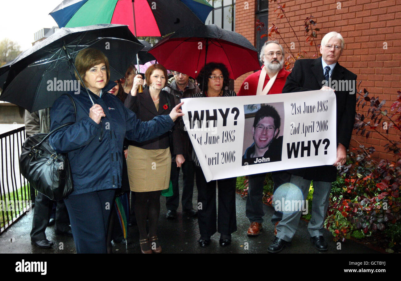 Action group 'Cure the NHS' and 'Justice for John' arrive at Stafford ...