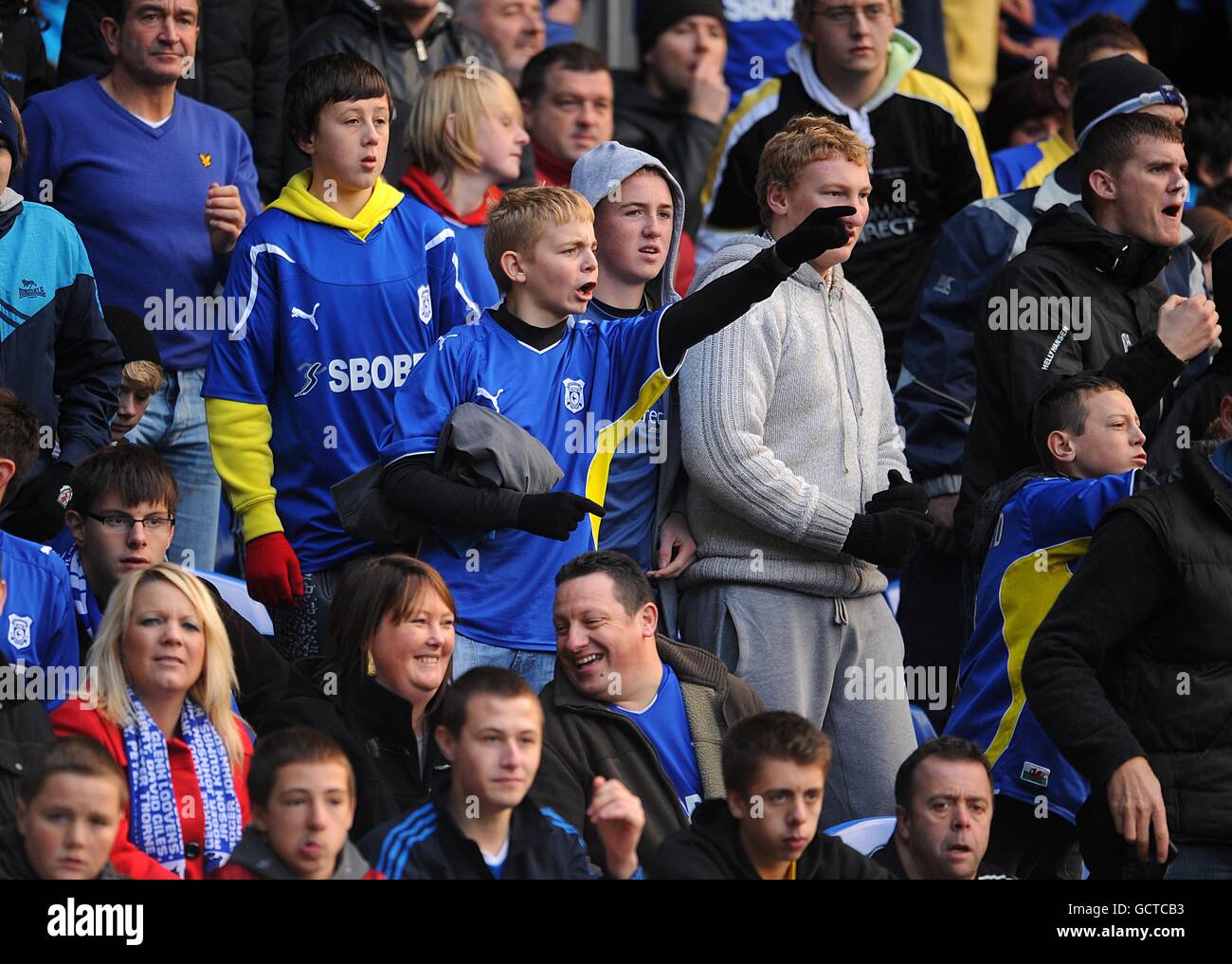Cardiff city fans swansea hi-res stock photography and images - Alamy