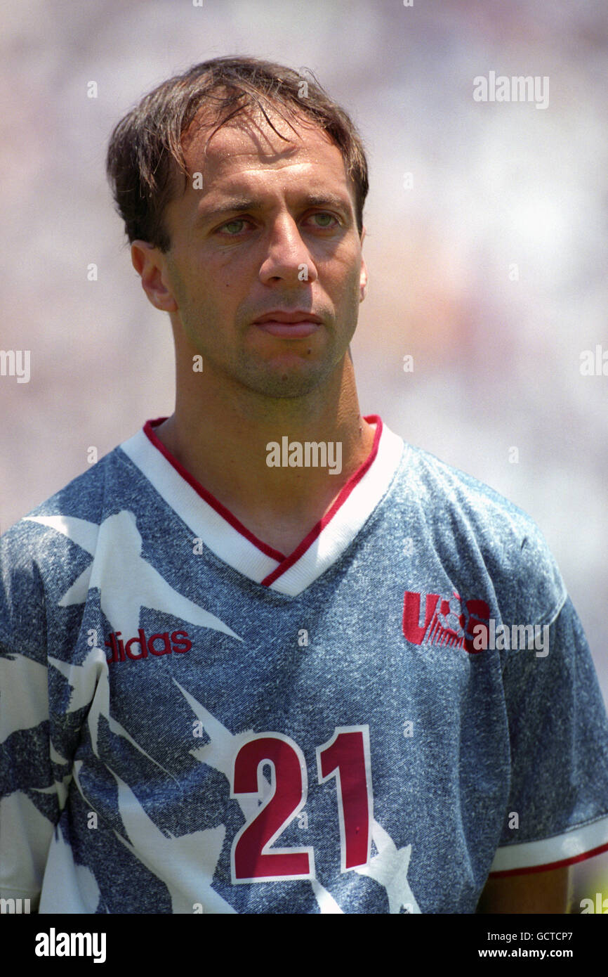 Romania 1994 football hi-res stock photography and images - Alamy