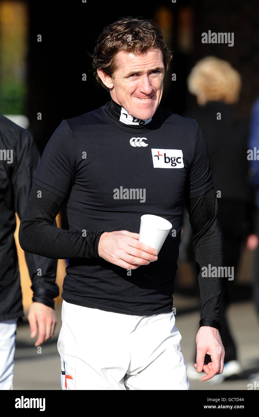 Horse Racing - Weatherbys Jump Meeting - Kempton Park Stock Photo - Alamy
