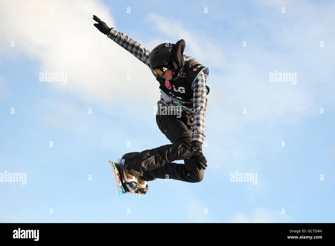 Winter Sport - Freeze Festival 2010 - Battersea Power Station. Ziga ...