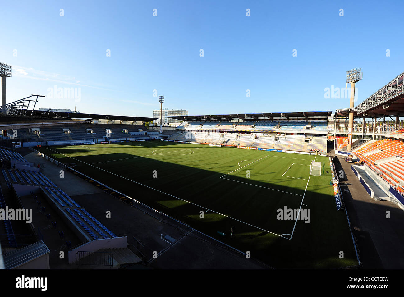 Soccer - Coupe de la Ligue - Round of 32 - FC Lorient v Stade Brestois ...