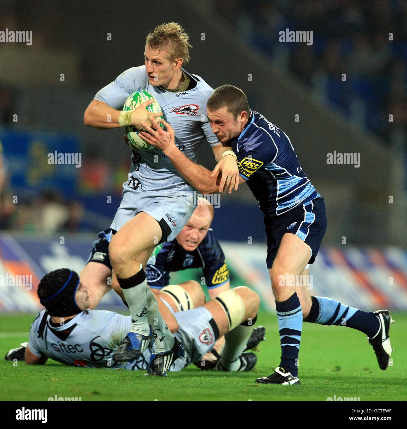 Cardiff rugby richie rees hi-res stock photography and images - Alamy