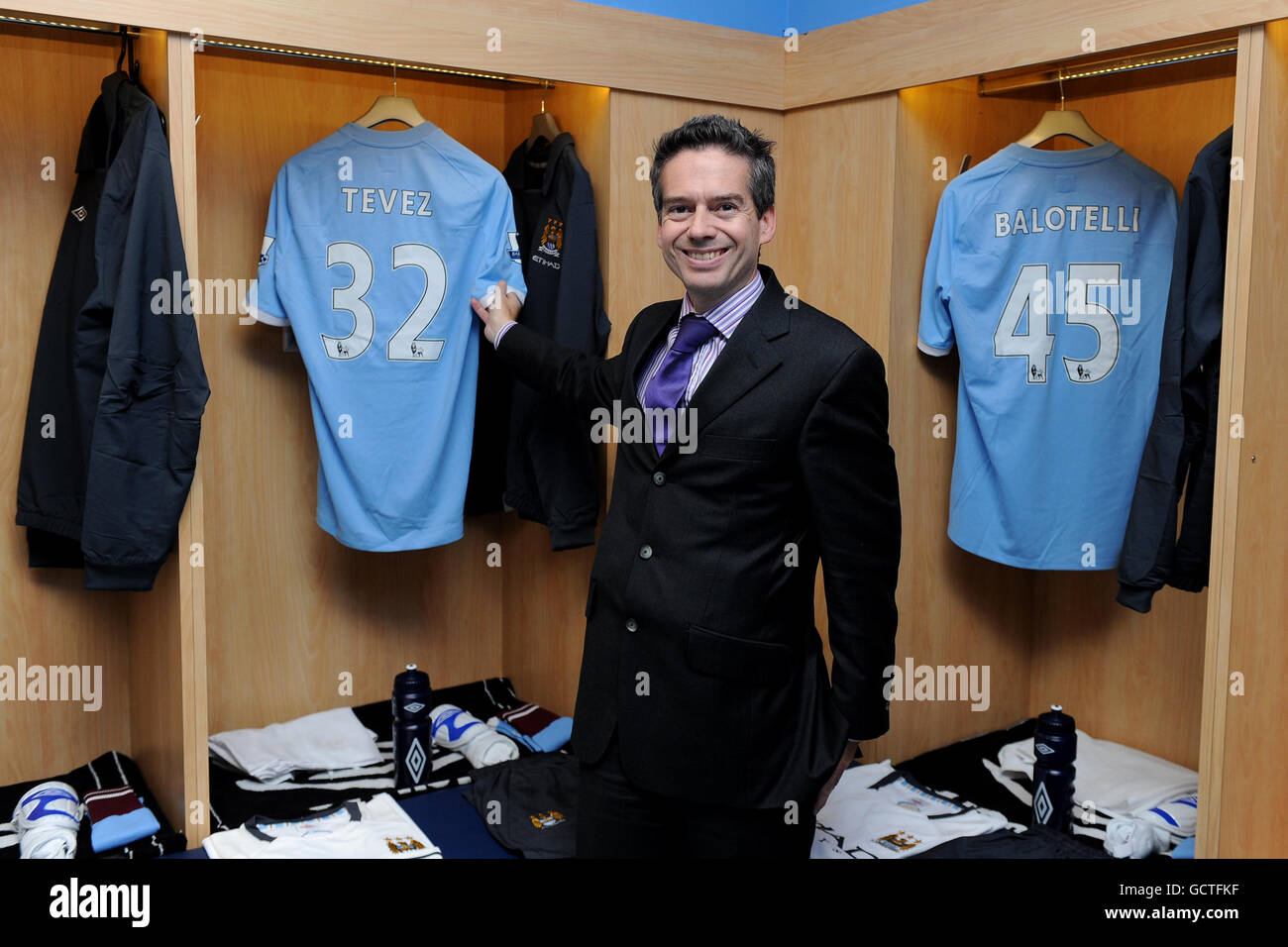 Fifpro symposium hosted by the pfa hi-res stock photography and images ...