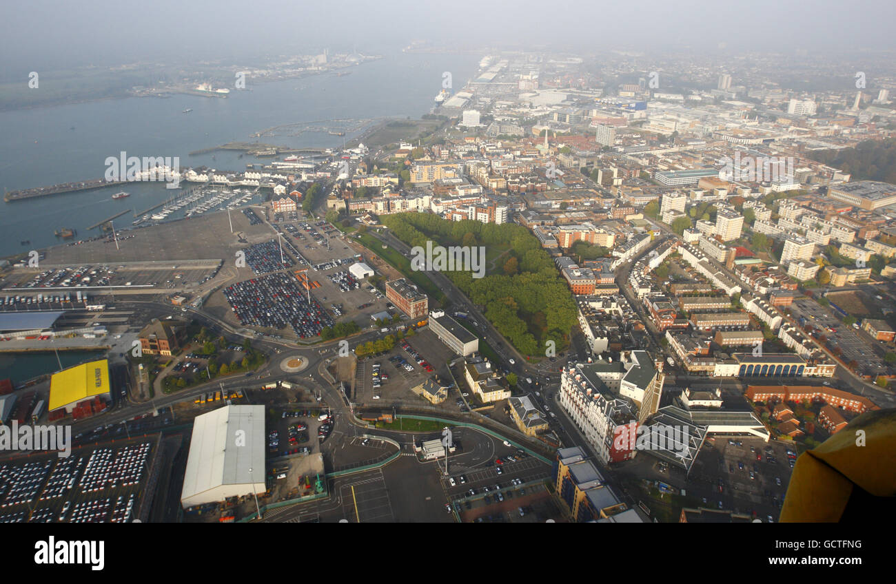 Aerial views southampton hi-res stock photography and images - Alamy