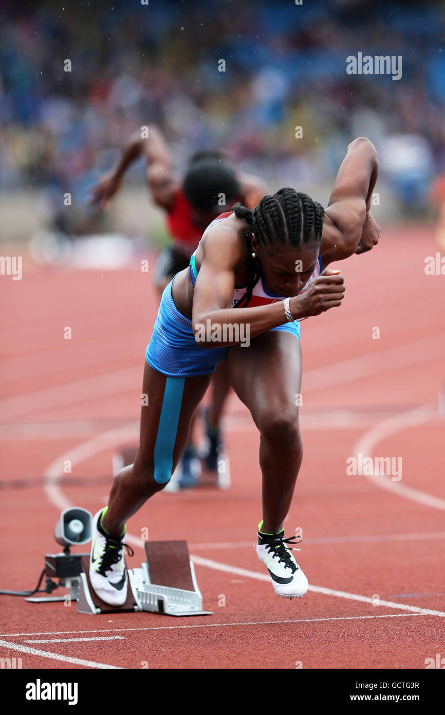 Perri SHAKES DRAYTON at the start of the Women's 400m Final, 2016 ...